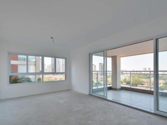 Apartamento com 4 quartos à venda em São Paulo, no bairro Vila Mariana