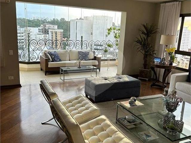 Apartamento com 4 quartos à venda em Real Parque SP
