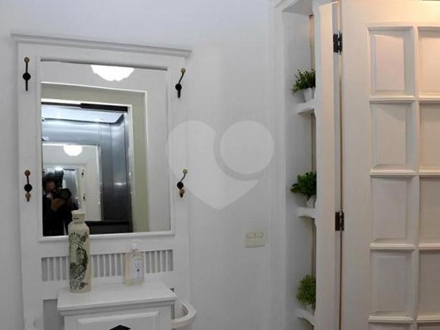 Apartamento com 4 quartos à venda em Real Parque SP