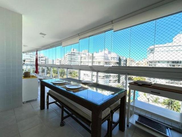 Apartamento com 4 quartos à venda em Riviera SP