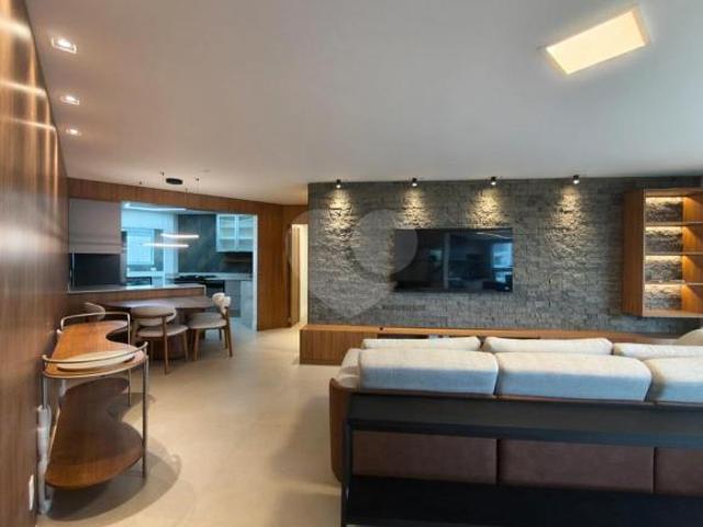 Apartamento com 4 quartos à venda em Riviera SP
