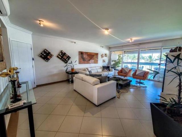 Apartamento com 4 quartos à venda em Riviera SP