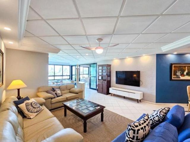 Apartamento com 4 quartos à venda em Riviera SP