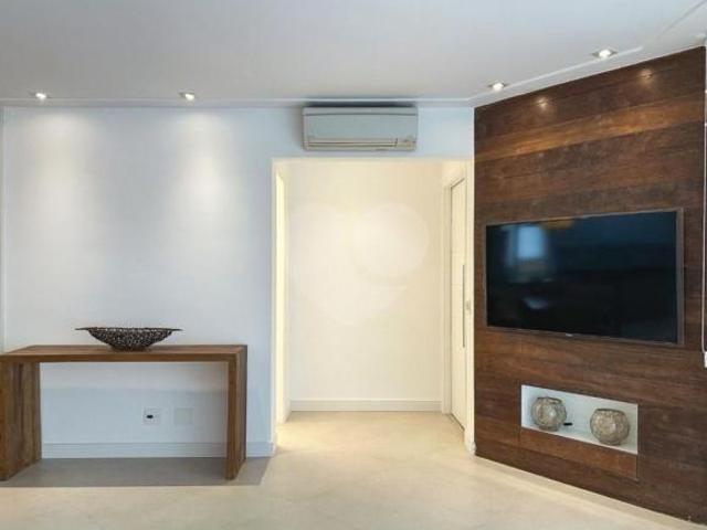 Apartamento com 4 quartos à venda em Riviera SP