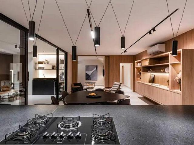 Apartamento com 4 quartos à venda em Uberlândia, no bairro Jardim Karaíba