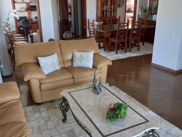 Apartamento com 4 quartos à venda em Varginha, no bairro Centro