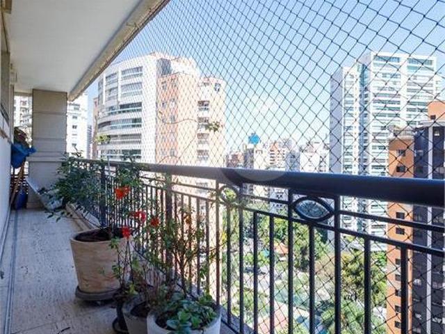 Apartamento com 4 quartos à venda em Vila nova conceição SP