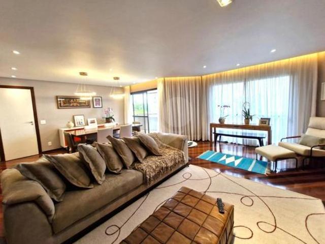Apartamento com 4 quartos á venda no Alto da Boa Vista, São Paulo