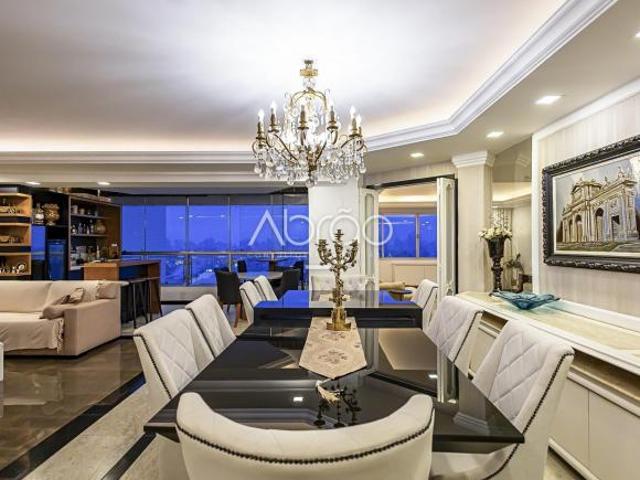 Apartamento com 4 quartos à Venda no Batel 277