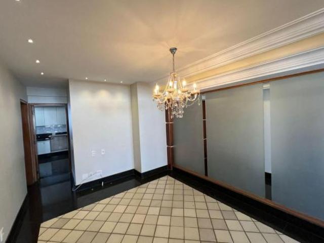 Apartamento com 4 quartos à venda no Bairro Martins Uberlândia/MG