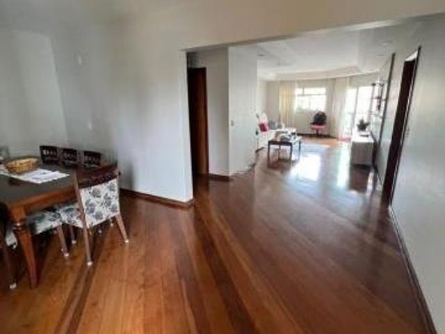 Apartamento com 4 quartos à venda no Bairro Centro Uberlândia/MG
