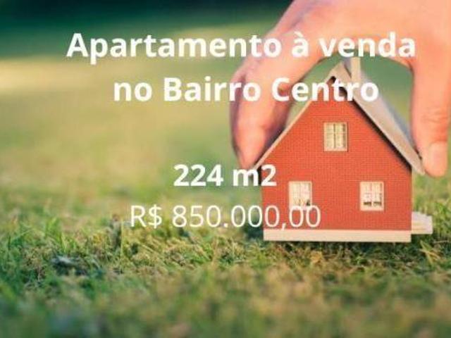 Apartamento com 4 quartos à venda no Bairro Centro Uberlândia/MG