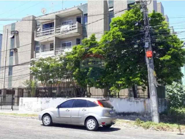 Apartamento com 4 Quartos e 3 banheiros à Venda, 101 m² por R$ 125.000