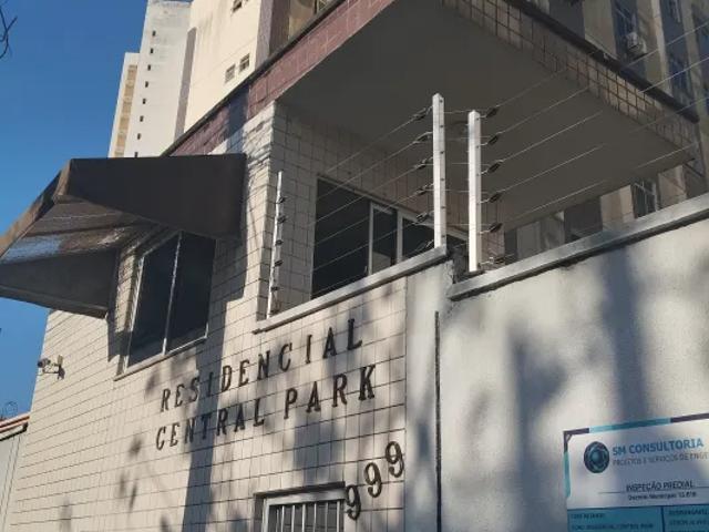 Apartamento com 4 Quartos e 3 banheiros à Venda, 103 m² por R$ 350.000