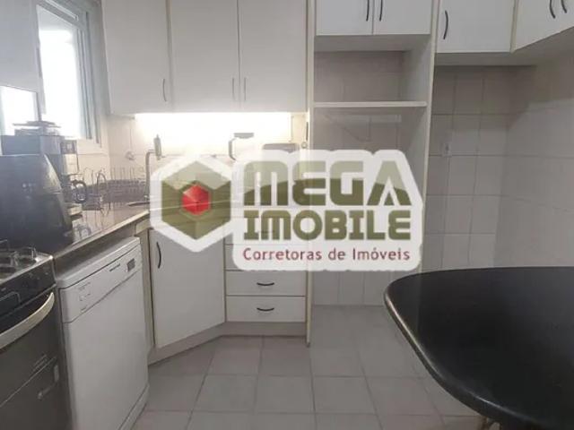 Apartamento com 4 Quartos e 3 banheiros à Venda, 112 m² por R$ 979.000