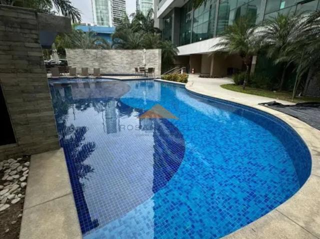 Apartamento com 4 Quartos e 3 banheiros à Venda, 125 m² por R$ 1.300.000