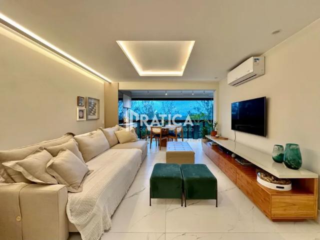 Apartamento com 4 Quartos e 3 banheiros à Venda, 140 m² por R$ 2.050.000