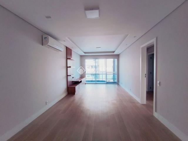 Apartamento com 4 quartos e 115m² para alugar em Itacorubi, Florianópolis