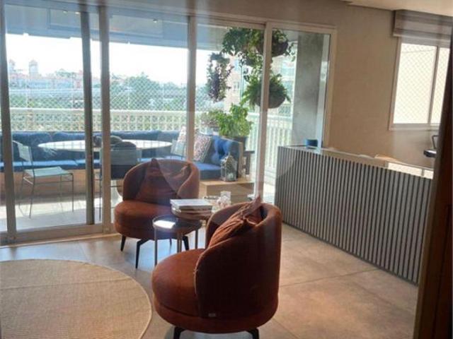 Apartamento com 4 Quartos e 121 m² à Venda na Vila Leopoldina