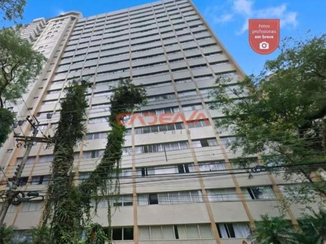 Apartamento com 4 quartos e 1 vaga à venda no Água Verde