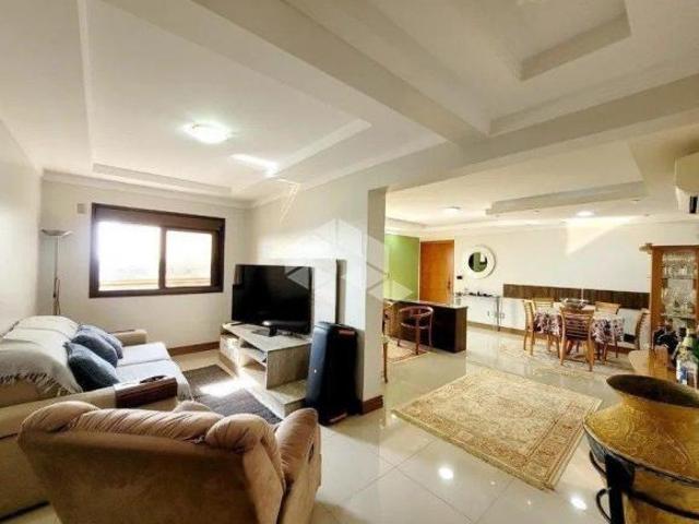Apartamento com 4 Quartos e 1 banheiro à Venda, 146 m² por R$ 980.000