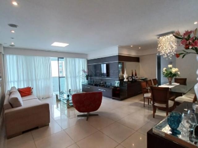 Apartamento com 4 Quartos e 1 banheiro à Venda, 157 m² por R$ 1.550.000