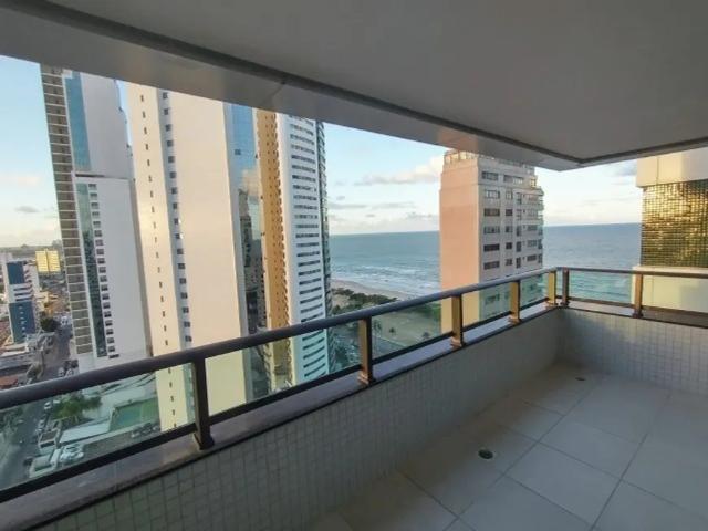 Apartamento com 4 Quartos e 1 banheiro à Venda, 156 m² por R$ 2.097.999