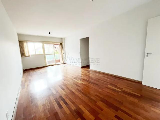 Apartamento com 4 Quartos e 1 banheiro à Venda, 132 m² por R$ 1.200.000
