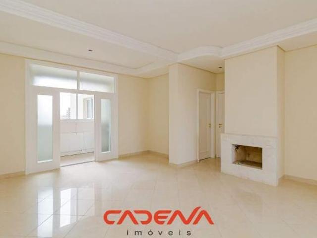 Apartamento com 4 quartos e 2 vagas à venda no Batel