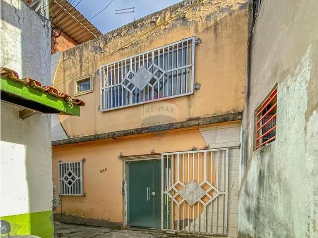 Apartamento com 4 Quartos e 2 banheiros à Venda, 62 m² por R$ 150.000