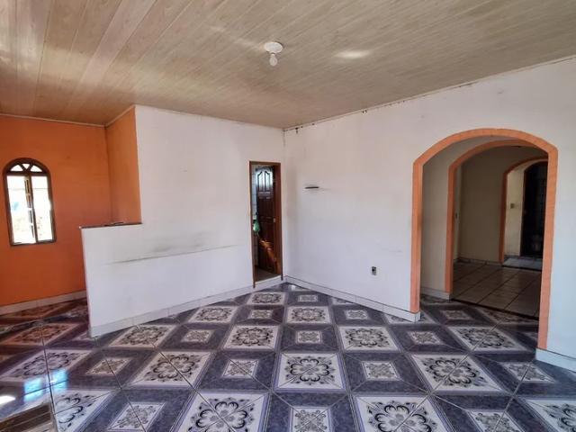 Apartamento com 4 Quartos e 2 banheiros à Venda, 90 m² por R$ 137.000