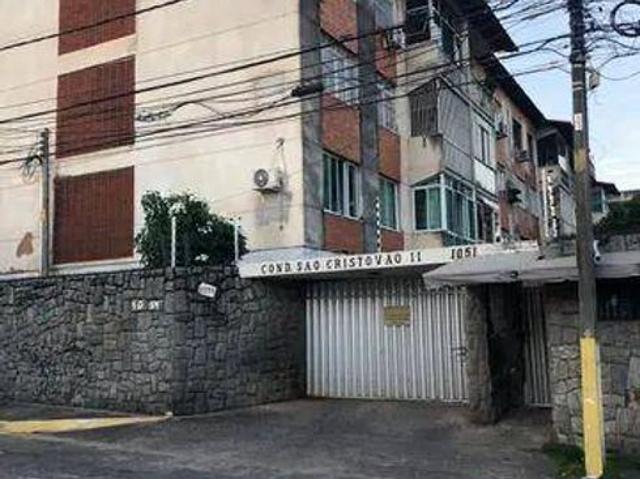 Apartamento com 4 Quartos e 4 banheiros à Venda, 121 m² por R$ 290.000
