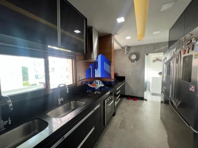 Apartamento com 4 Quartos e 4 banheiros à Venda, 142 m² por R$ 1.690.000