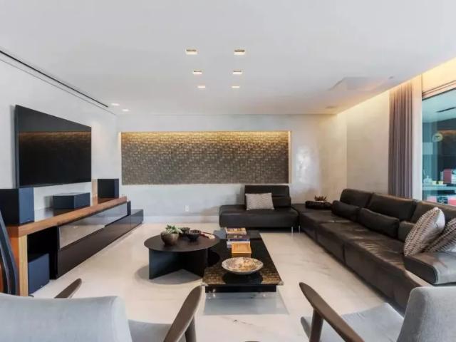 Apartamento com 4 Quartos e 4 banheiros à Venda, 265 m² por R$ 5.250.000