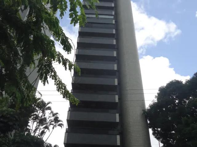 Apartamento com 4 Quartos e 4 banheiros à Venda, 278 m² por R$ 1.250.000