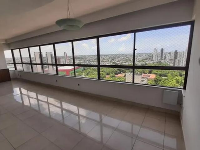 Apartamento com 4 Quartos e 5 banheiros à Venda, 643 m² por R$ 2.499.000