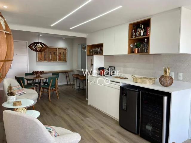 Apartamento com 4 Quartos e 5 banheiros à Venda, 145 m² por R$ 2.226.000