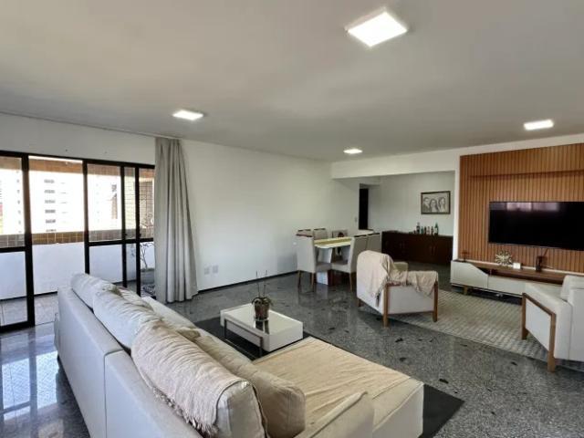 Apartamento com 4 Quartos e 5 banheiros à Venda, 150 m² por R$ 1.100.000