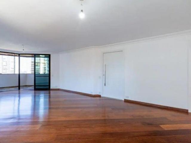 Apartamento com 4 Quartos e 5 banheiros à Venda, 160 m² por R$ 2.080.000