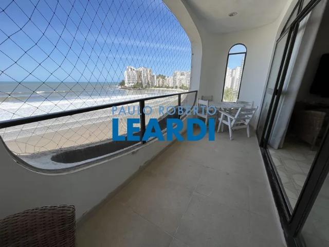 Apartamento com 4 Quartos e 5 banheiros à Venda, 196 m² por R$ 1.300.000
