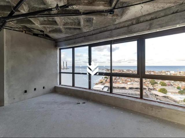 Apartamento com 4 Quartos e 5 banheiros à Venda, 268 m² por R$ 3.740.000