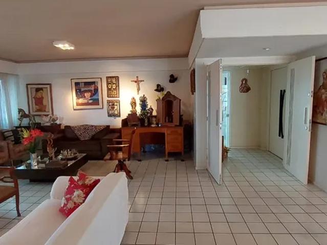 Apartamento com 4 Quartos e 5 banheiros à Venda, 294 m² por R$ 1.500.000