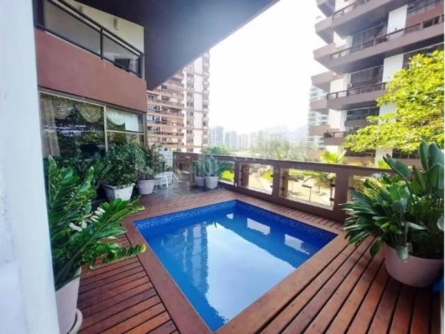Apartamento com 4 Quartos e 5 banheiros à Venda, 304 m² por R$ 3.500.000