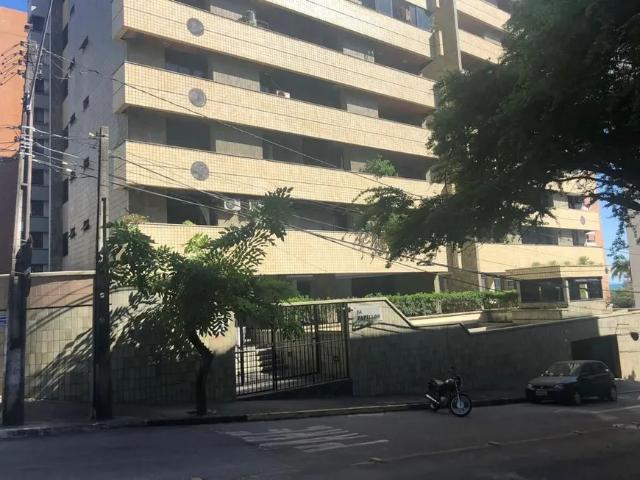 Apartamento com 4 Quartos e 6 banheiros à Venda, 215 m² por R$ 1.150.000