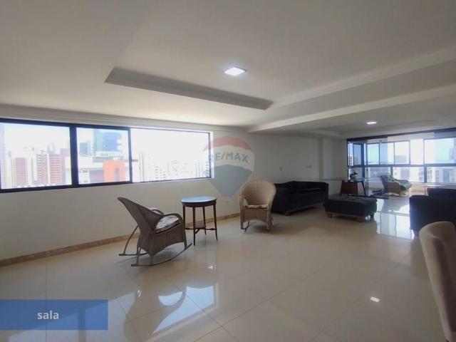 Apartamento com 4 quartos em Cabo Branco, João Pessoa