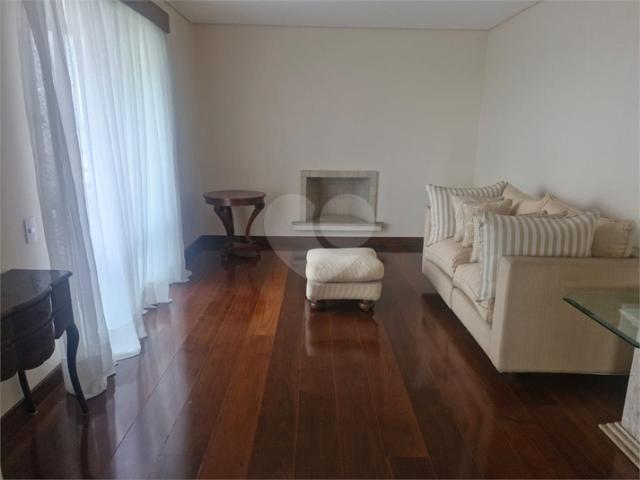 Apartamento com 4 quartos para alugar em Santo Amaro SP