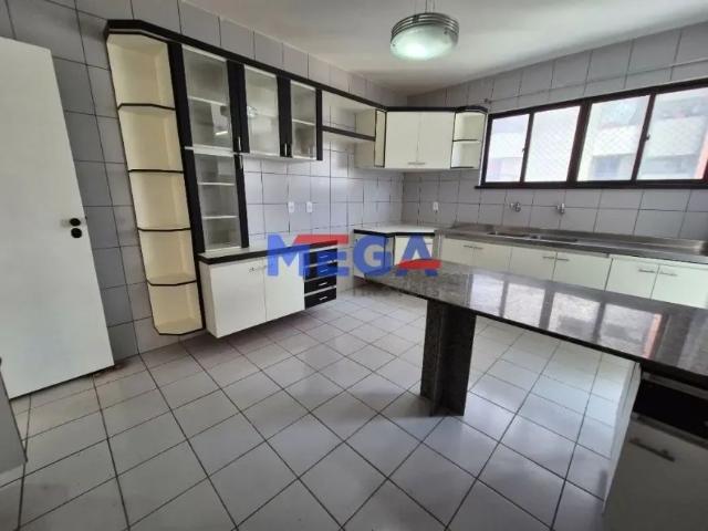 Apartamento com 4 Quartos para alugar, 152m² Aldeota