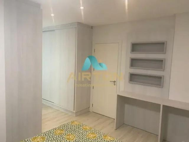 Apartamento com 4 Quartos para alugar, 173m² Meia Praia