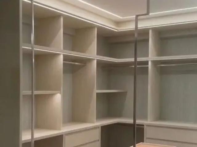 Apartamento com 4 Quartos para alugar, 139m² Centro