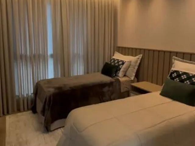 Apartamento com 4 Quartos para alugar, 263m² Centro